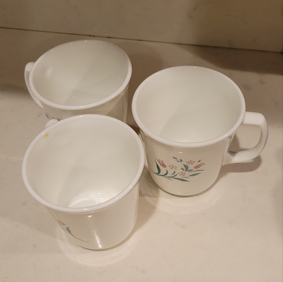 Corningware | Kitchen | 3 Corning Cups Rosemarie Tulip | Poshmark